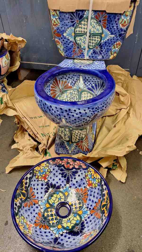 20 Intricate Mexican Toilet Designs Featuring Hand-Painted Seats and ...